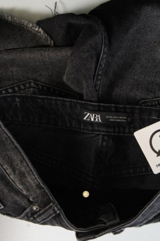 Pantaloni scurți de femei Zara - la preț avantajos pe Remix - #132813175